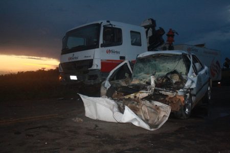Homem morre em acidente entre carro e caminhão na RSC-481 - GAZ ...