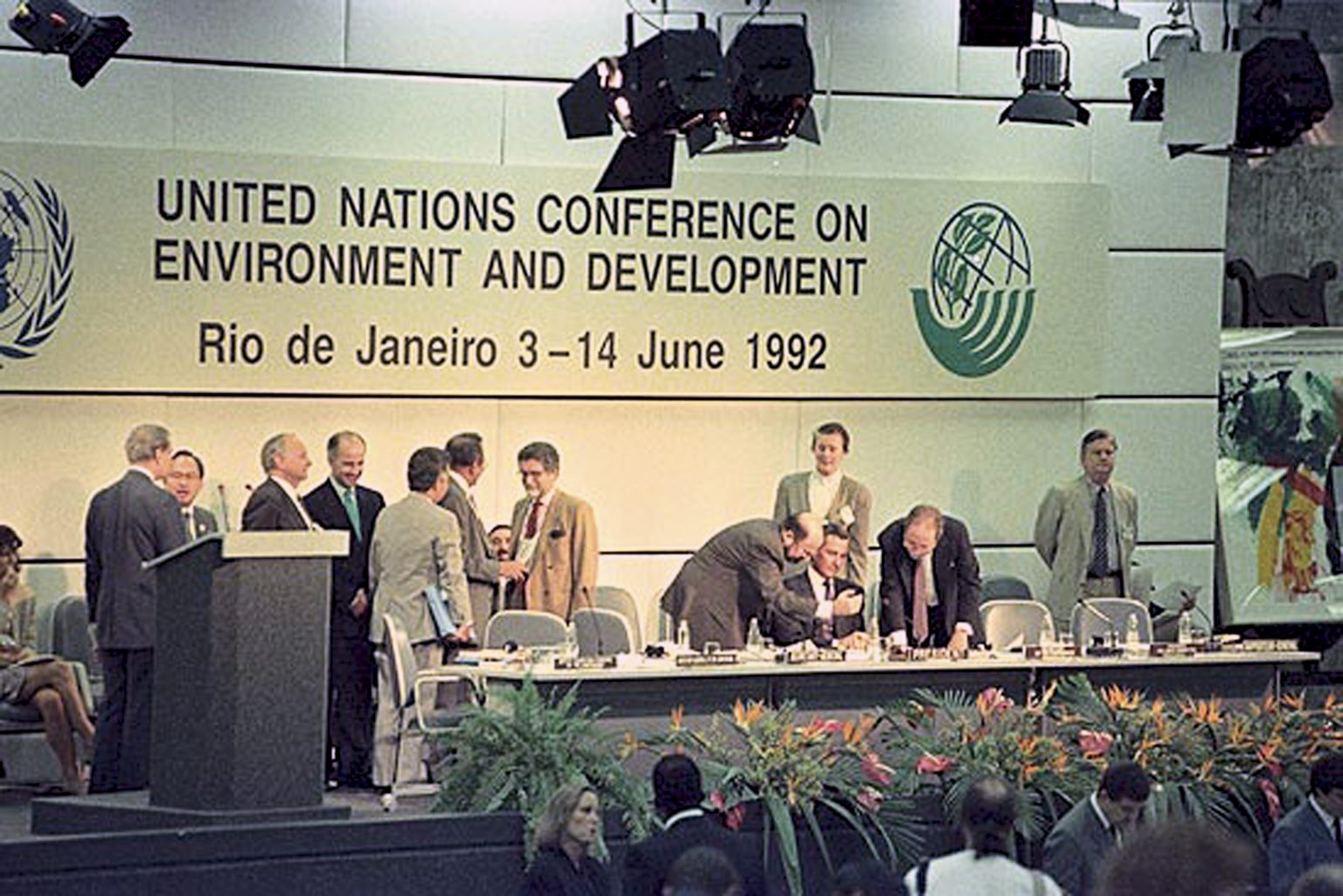 Os 30 anos da conferência que mudou o mundo - GAZ - Notícias de Santa ...